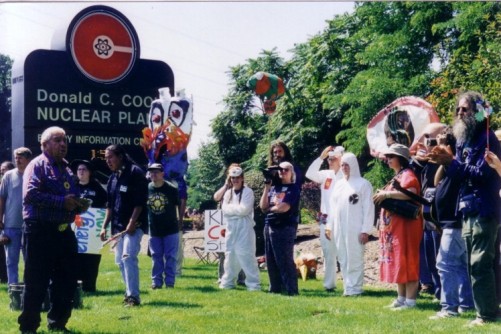 Photos of Western Shoshone spiritual leader Corbin Harney leading ...